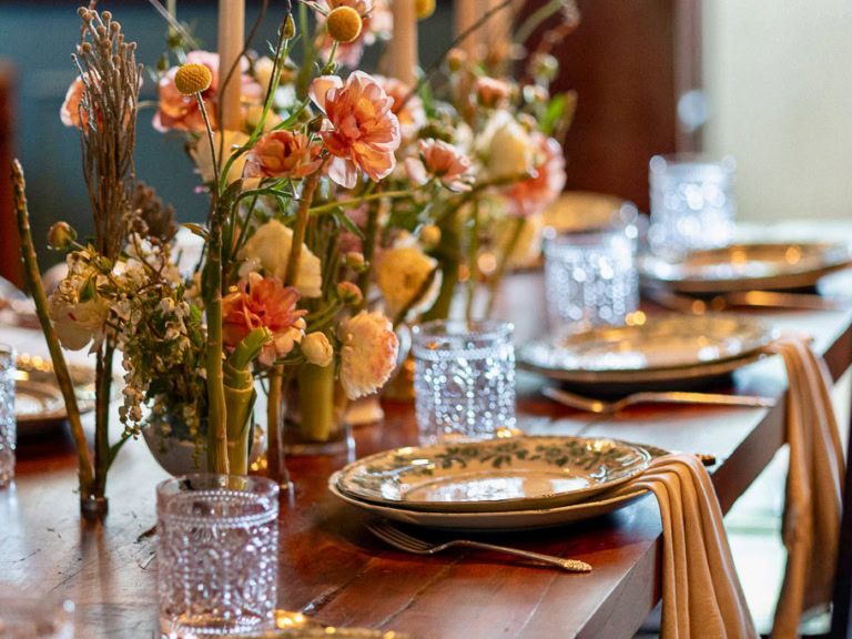 How to Host a Dinner Party: An 8-Step Hosting Guide